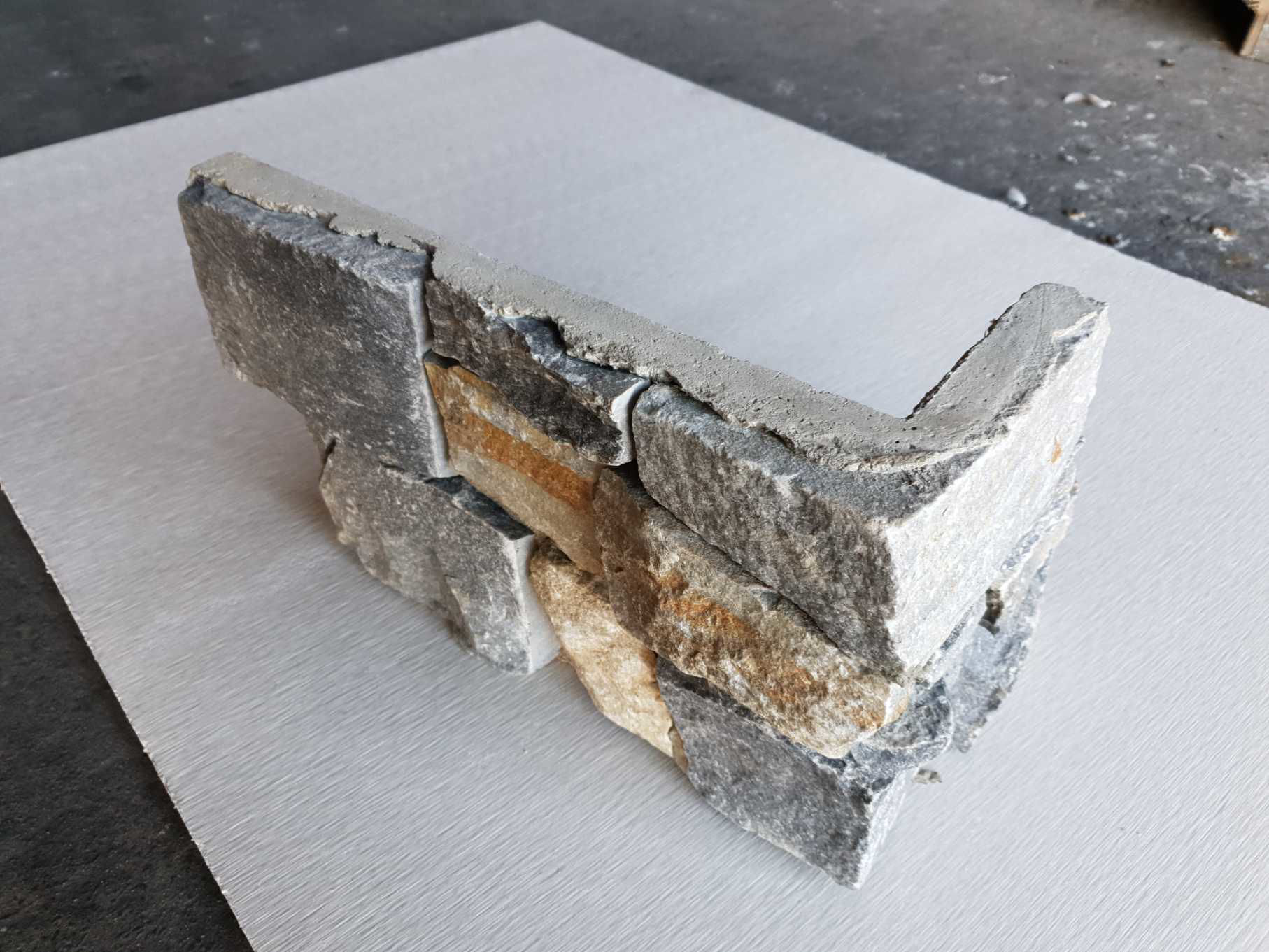 Blue Diamond Z Stone Corners|Kellaway Building Supplies