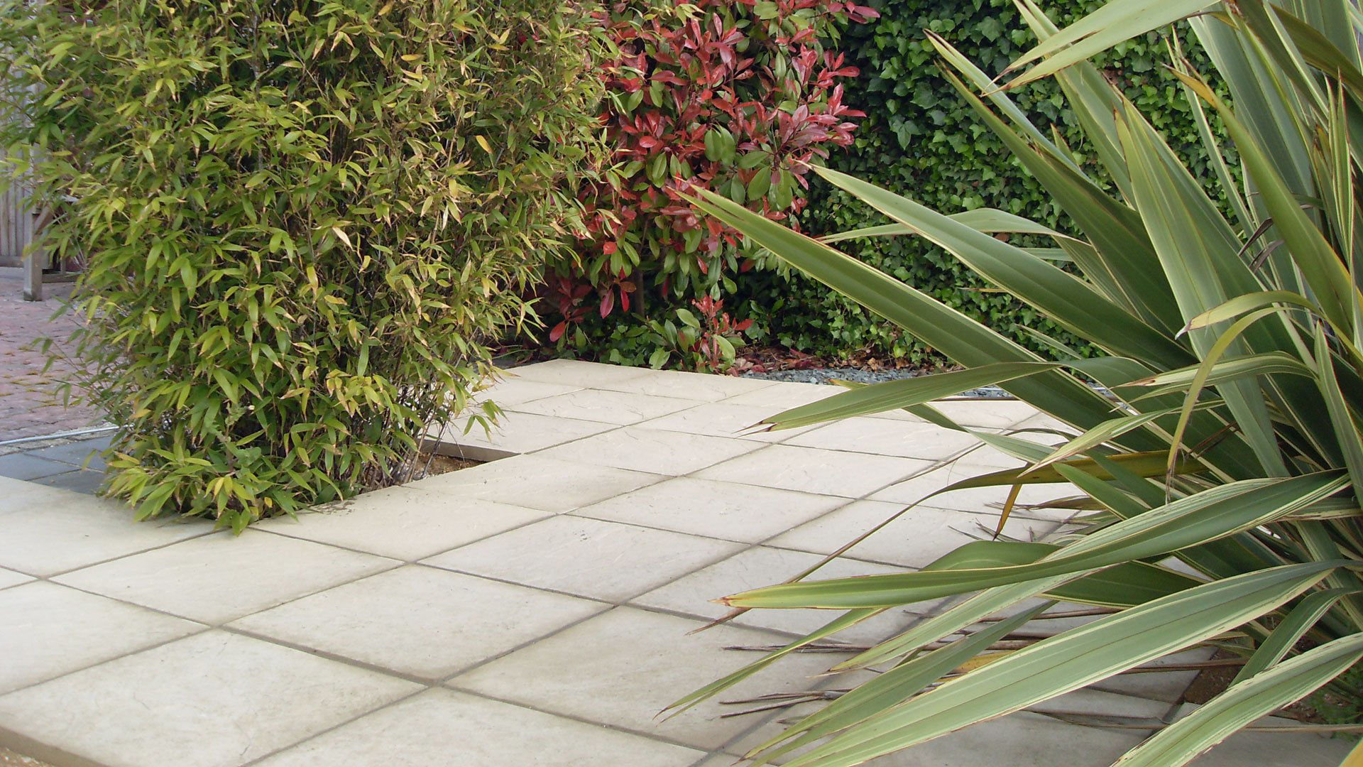 Brett Stamford Riven Buff Paving|Kellaway Building Supplies